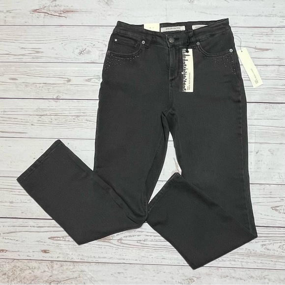 Jones New York | Jeans | Jones New York Lexington Black Straight Leg ...